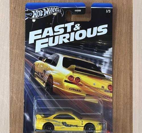 Hot wheels nissan gt-r33