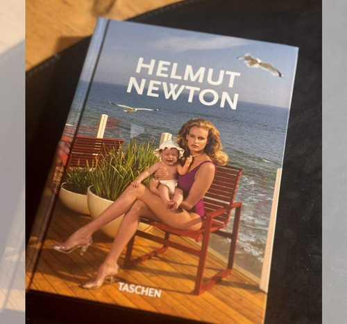 Книга Helmut Newton / Taschen