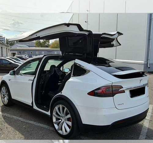 Лонжерон Tesla Model 3