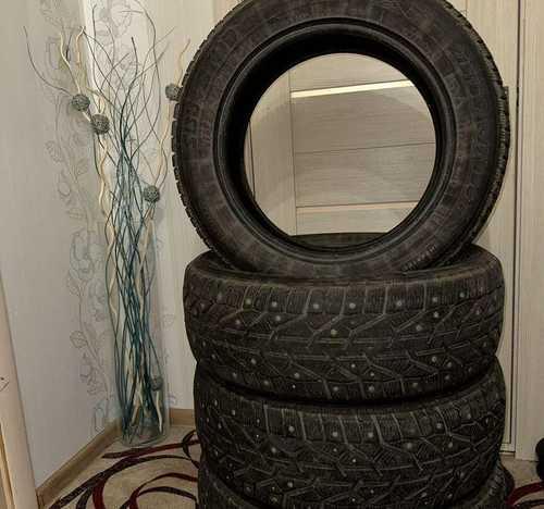 Kormoran SUV Stud 215/60 R17