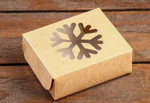 Крафт коробка с окошком снежинка
