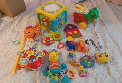 Развивающие игрушки для малышей пакетом