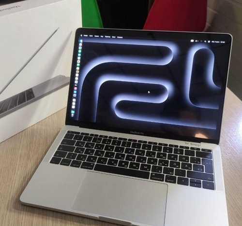 Apple macbook pro 13 2017