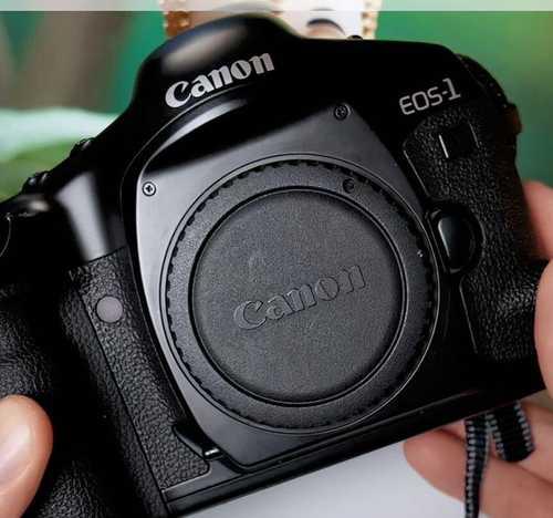 Легенда Canon EOS-1V в Идеальном Состоянии