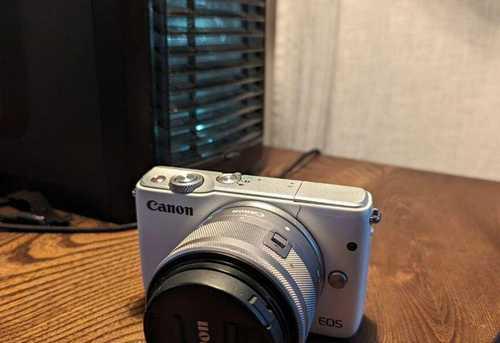 Компактный фотоаппарат Canon m10