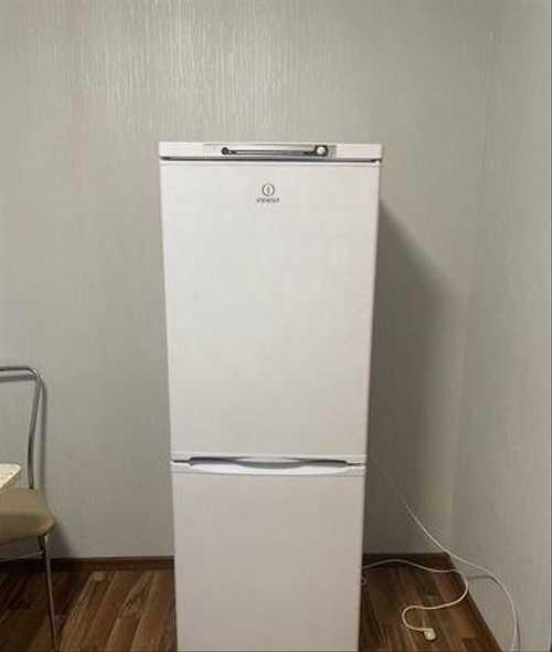 Холодильник indesit SB16730