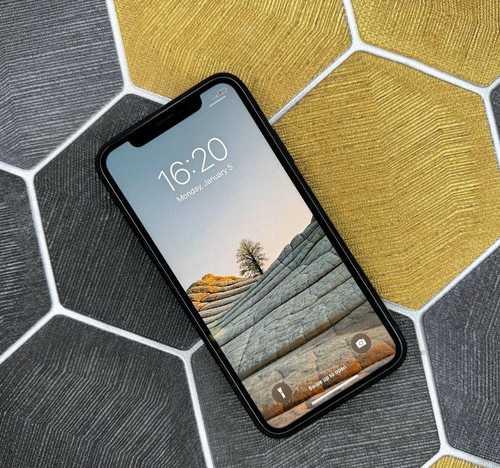 iPhone Xr, 64 ГБ