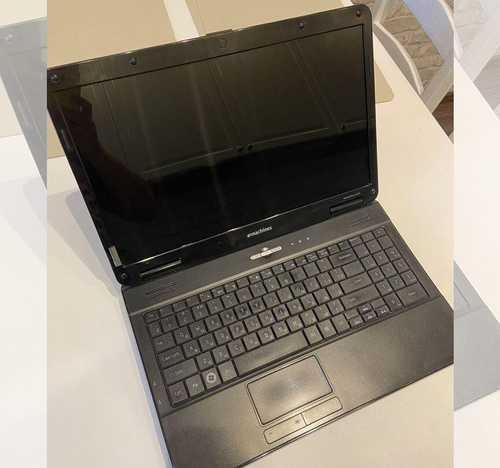 Ноутбук Acer eMachines E525