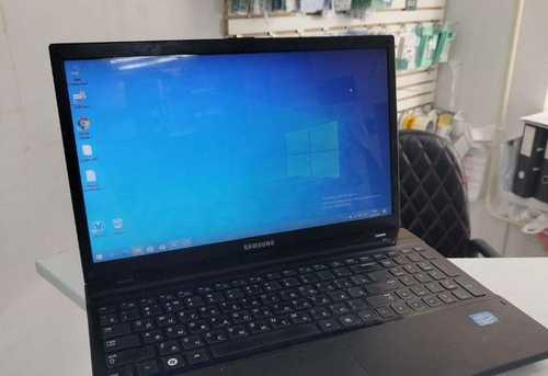 15.6" Samsung NP305V5A, 640 ГБ, A8-3530MX, RAM 4 ГБ, Radeon HD 6470M 1 ГБ