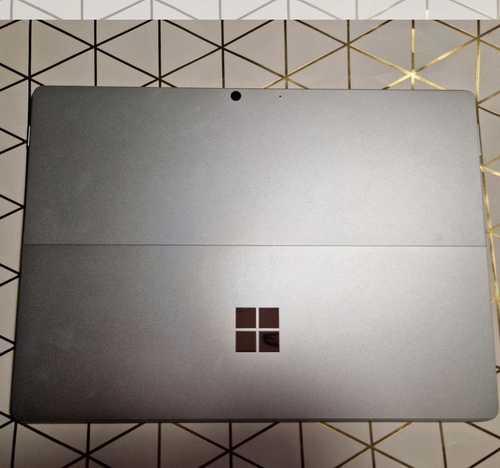 Microsoft surface pro 8