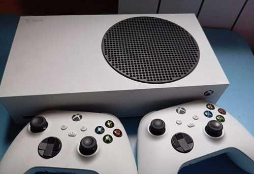 Microsoft Xbox Series S 512гб +2 джойстика