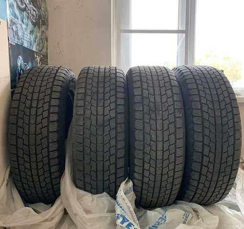 Hankook Nordik IS RW08 235/65 R17