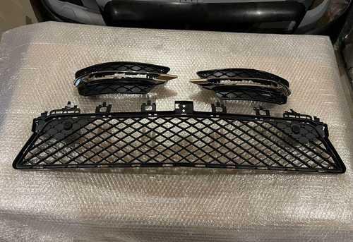 Комплект решеток бампера Mercedes W204 AMG рестайл
