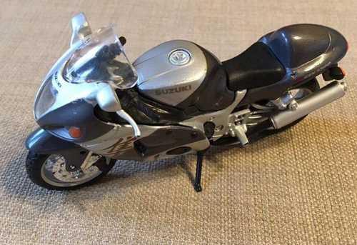 Модель мотоцикла suzuki haybusa R GSX 1300
