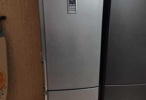 Холодильник на запчасти или ремонт