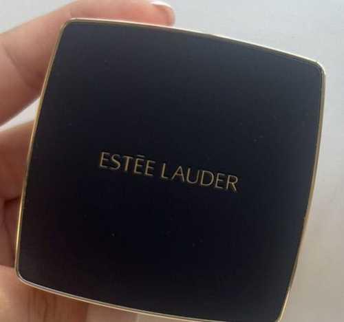 Estee Lauder Double Wear Sheer Flattery пудра