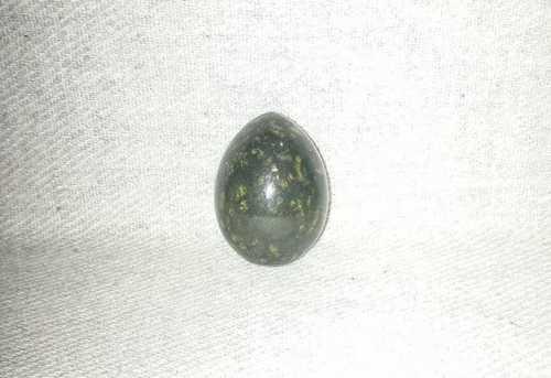 Пасхальное яйцо материал камень