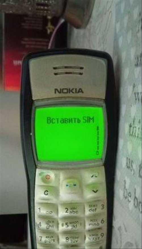 Телефон Nokia 1100 с фонариком