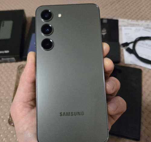 Samsung Galaxy S23, 8/256 ГБ