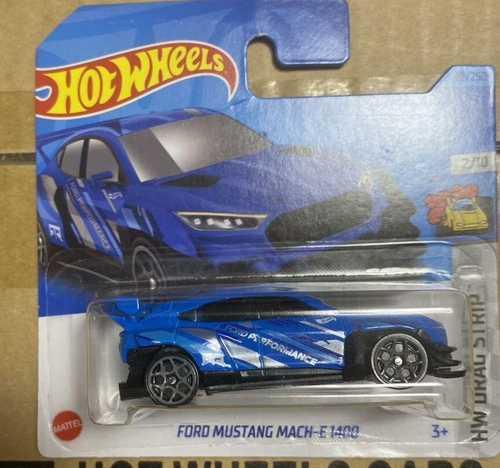 Hot wheels ford mustang mach-e 1400