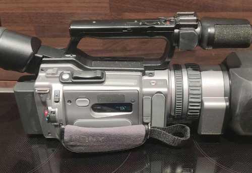 Видеокамера DCR-VX2100E
