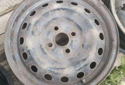 Диск колесный железо Toyota Yaris 2005-2011