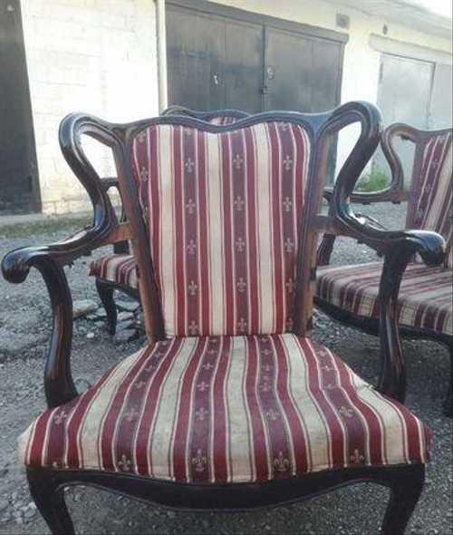 Диван + 4 кресла. Набор старинный. Красное дерево