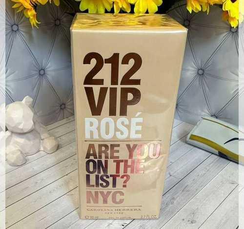 Carolina Herrera 212 vip rose