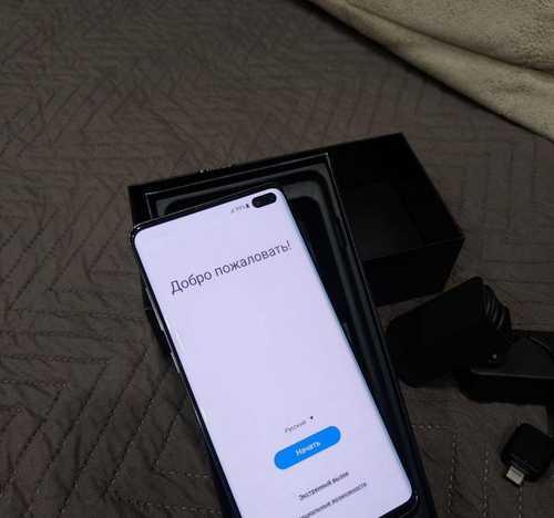 Samsung Galaxy S10 , 8/128 ГБ