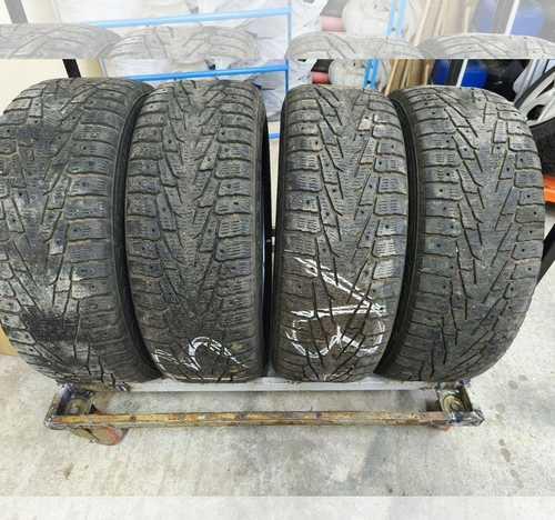 Nokian Tyres Hakkapeliitta 7 SUV 235/60 R18 107
