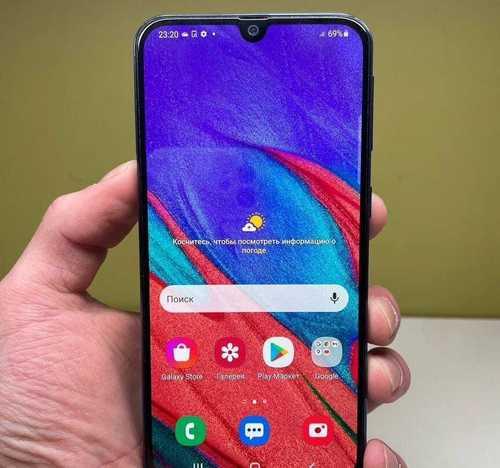 Samsung Galaxy A40, 4/64 ГБ