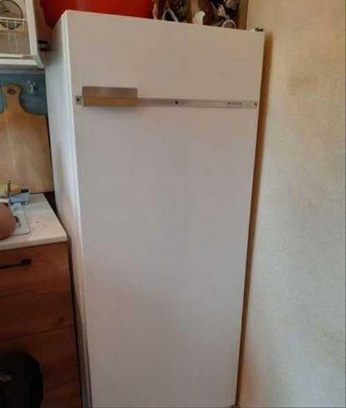 Холодильник бу Бирюса