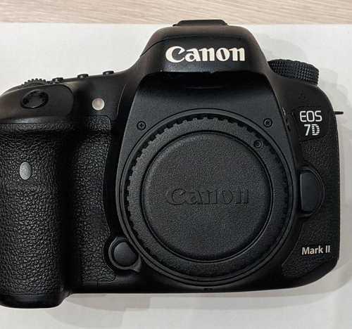 Canon 7D mark ii Body отличн