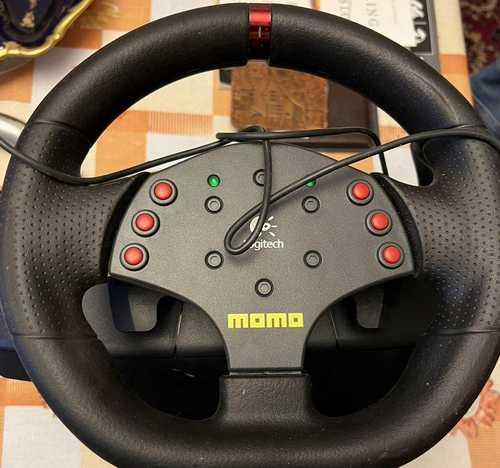 Руль Logitech Momo racing force полный комплект