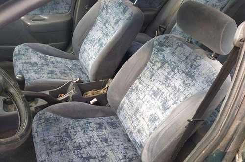 Салон Toyota Carina e, corolla e100,e110