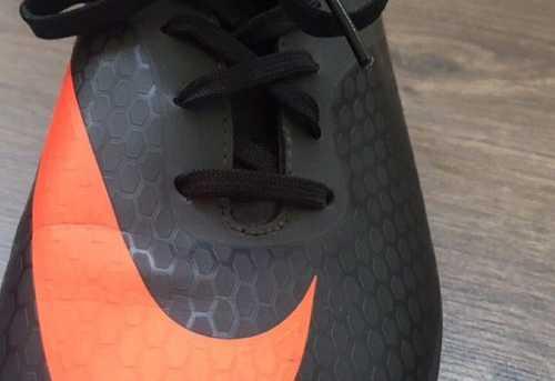Бутсы Nike HyperVenom Phade FG-R JR 599073-800