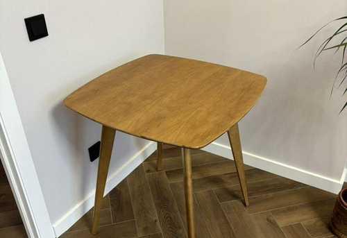 Стол обеденный нераскладной деревянный