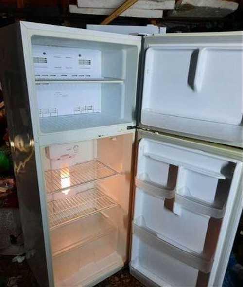 Холодильник Daewoo FR390