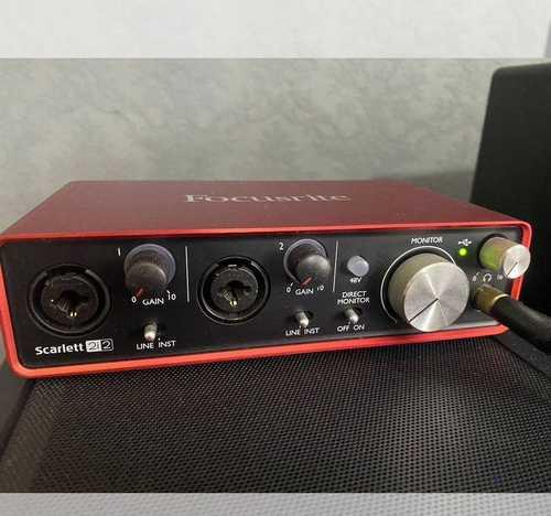 Звуковая карта focusrite scarlett 2i2