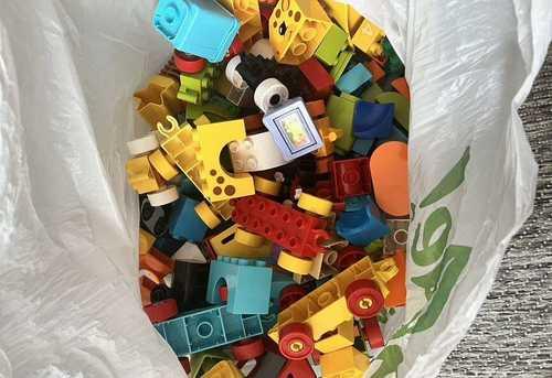 Lego duplo и другие игрушки пакетом