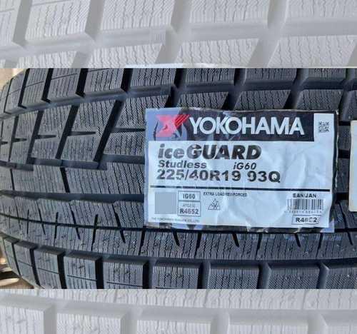 Yokohama Ice Guard IG60 225/40 R19 93Q