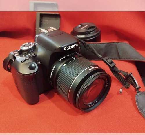 Зеркальный фотоаппарат Canon EOS 600D