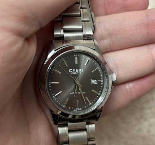 Классические наручные часы Casio