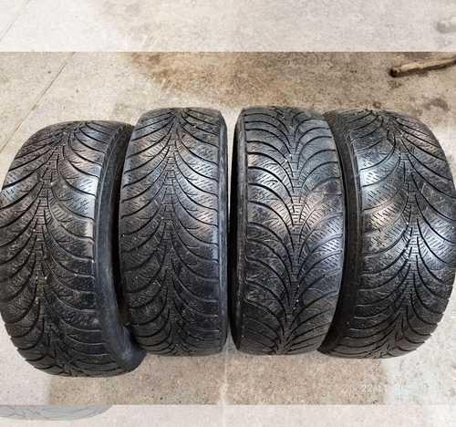 Goodyear UltraGrip Ice 235/60 R18 118