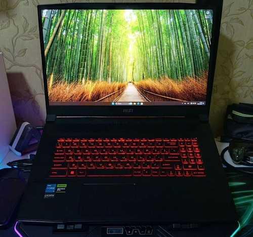 17.3" Ноутбук MSI Katana GF76 11UC-895XRU черный