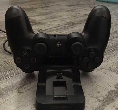 Dock станция для двух dualshock 4