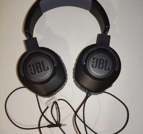 JBL quantum 100 черный