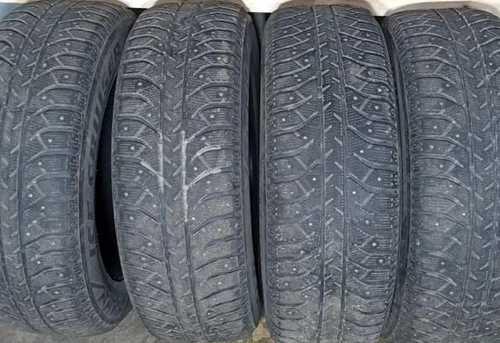 Bridgestone Ice Cruiser 7000 2.25/65 R17 108T