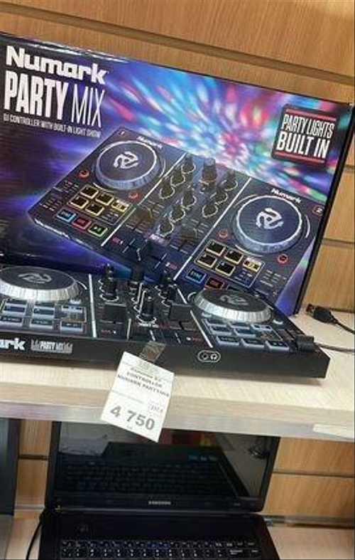 DJ controller numark partymix
