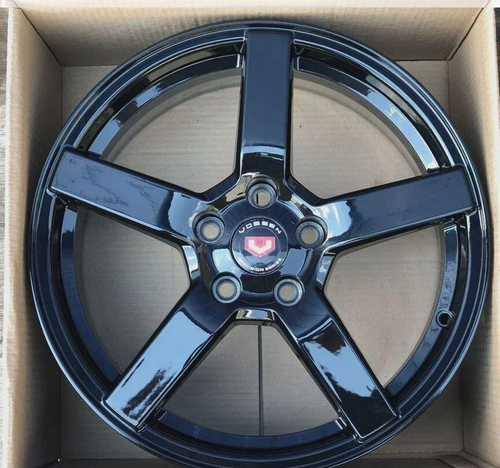 Литые Диски 5*110 R17 Vossen CV3 черный глянец